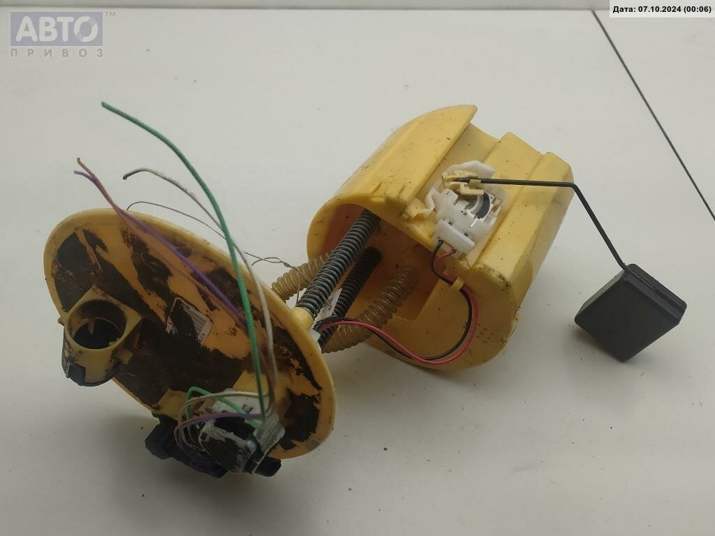 Датчик уровня топлива Toyota Avensis (c 2008)