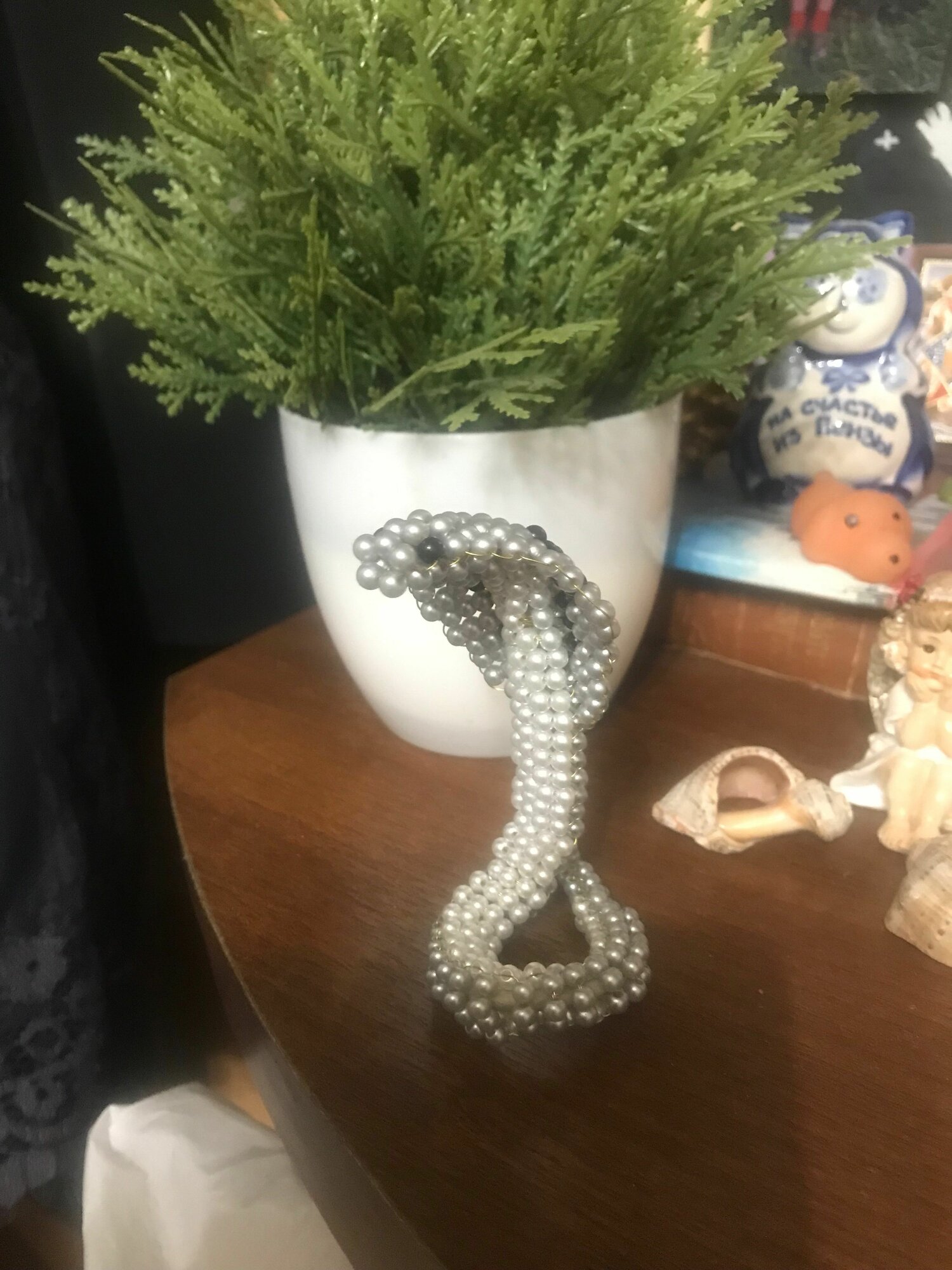 Фигурка из бисера Змея