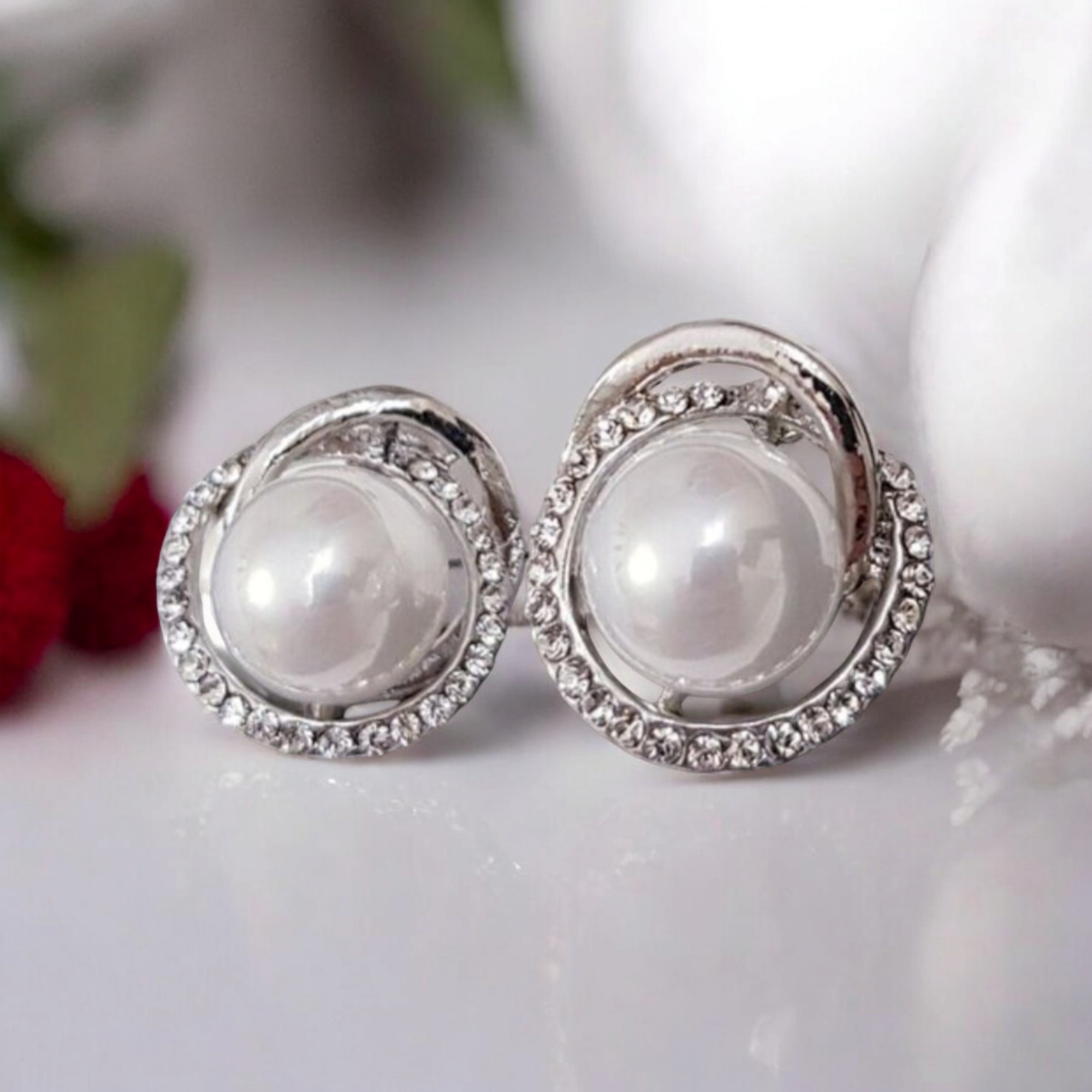 Серьги пусеты, искусственный камень