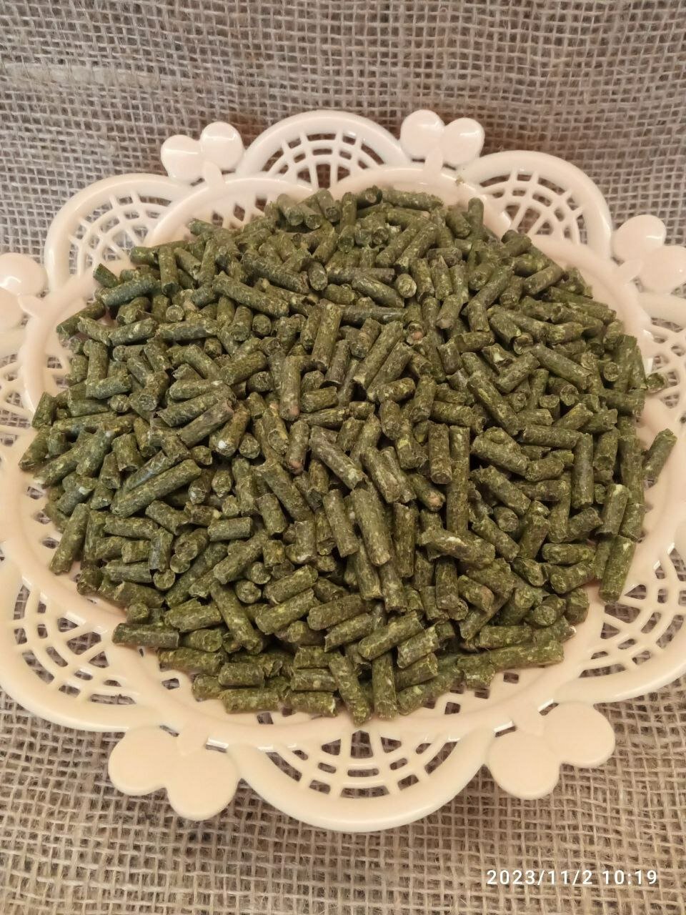 Лакомство для грызунов ChinZoo Корм для шиншилл гранулированный 800 гр. сбалансированный