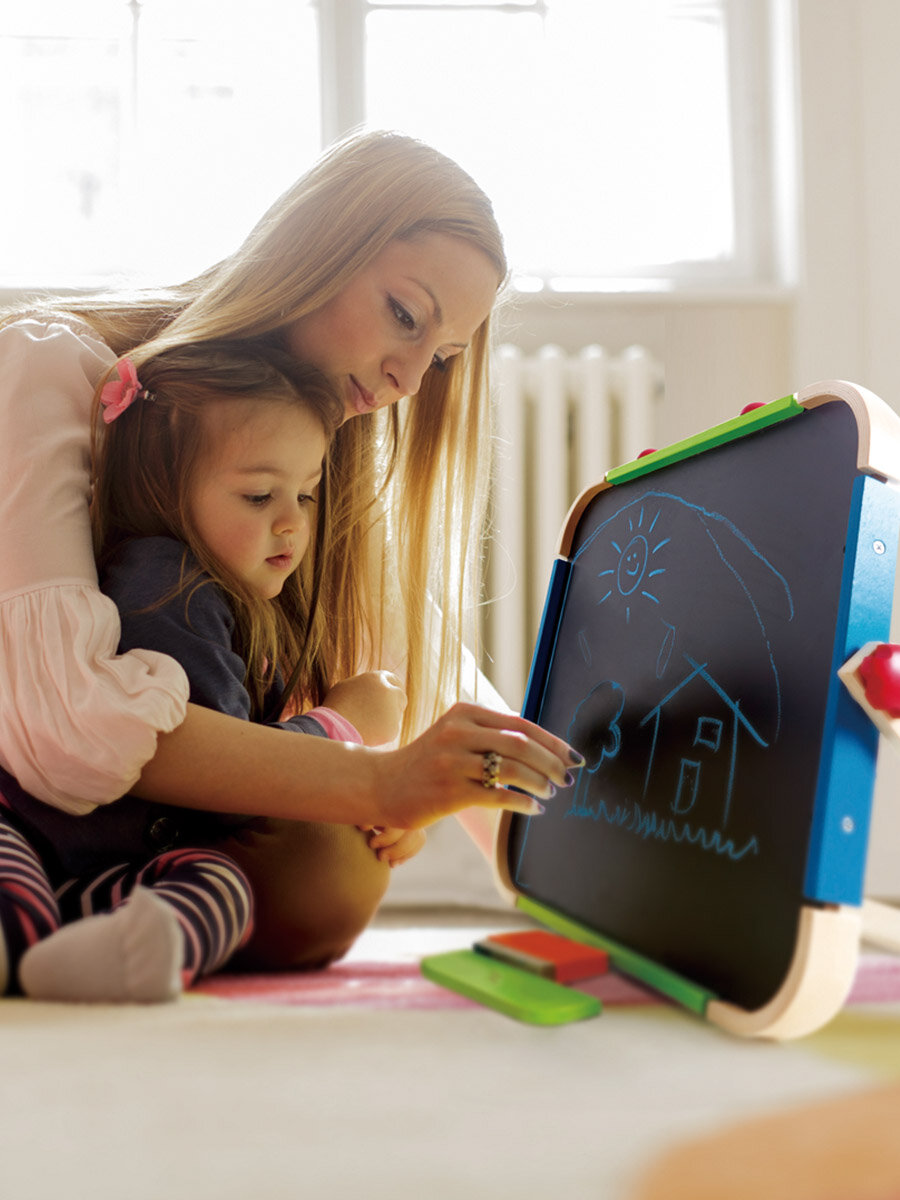 Детская магнитная доска для рисования двусторонняя Hape, E1009_HP