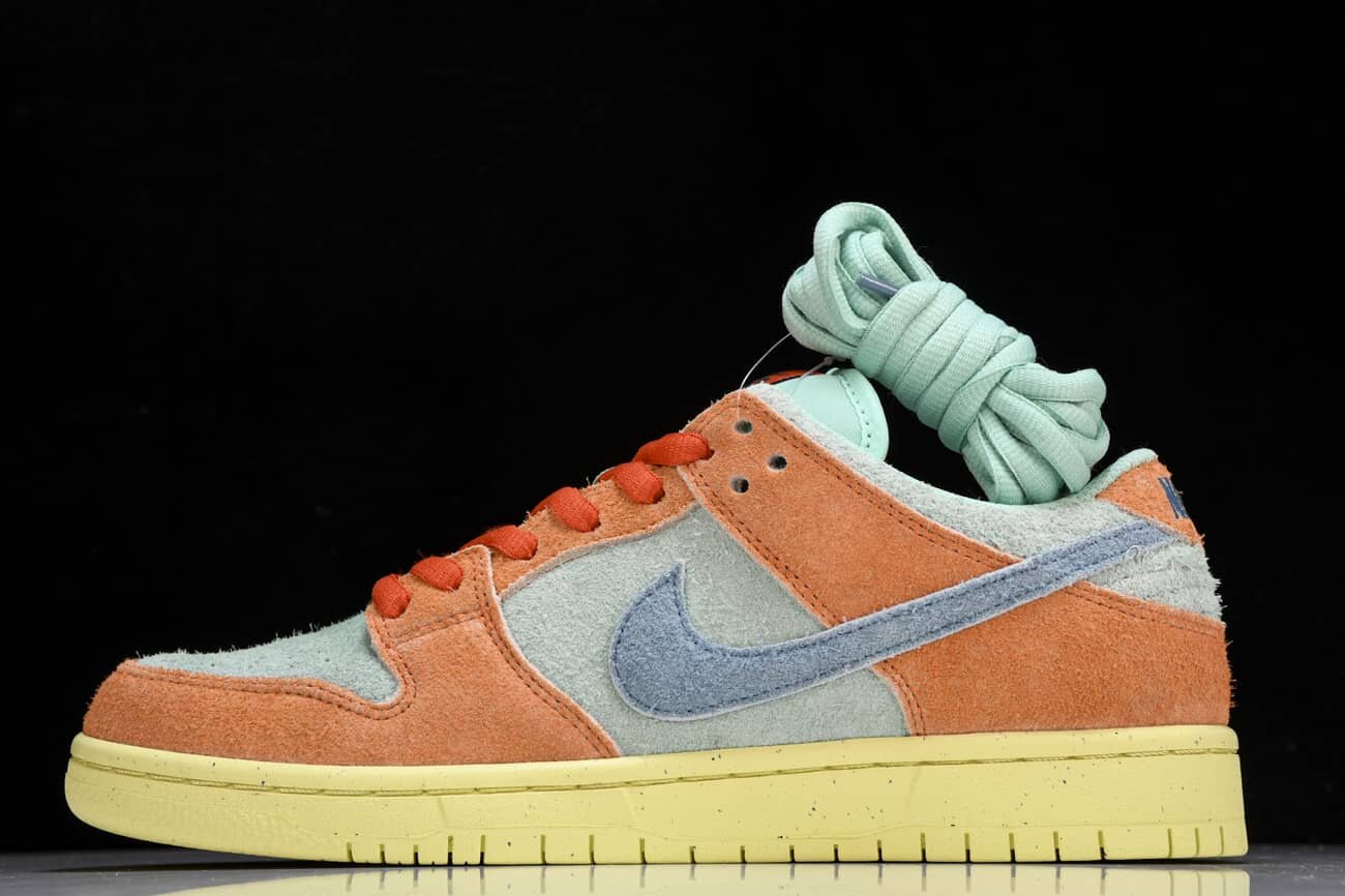 Кроссовки SB Dunk Low "Orange Emerald Rise"