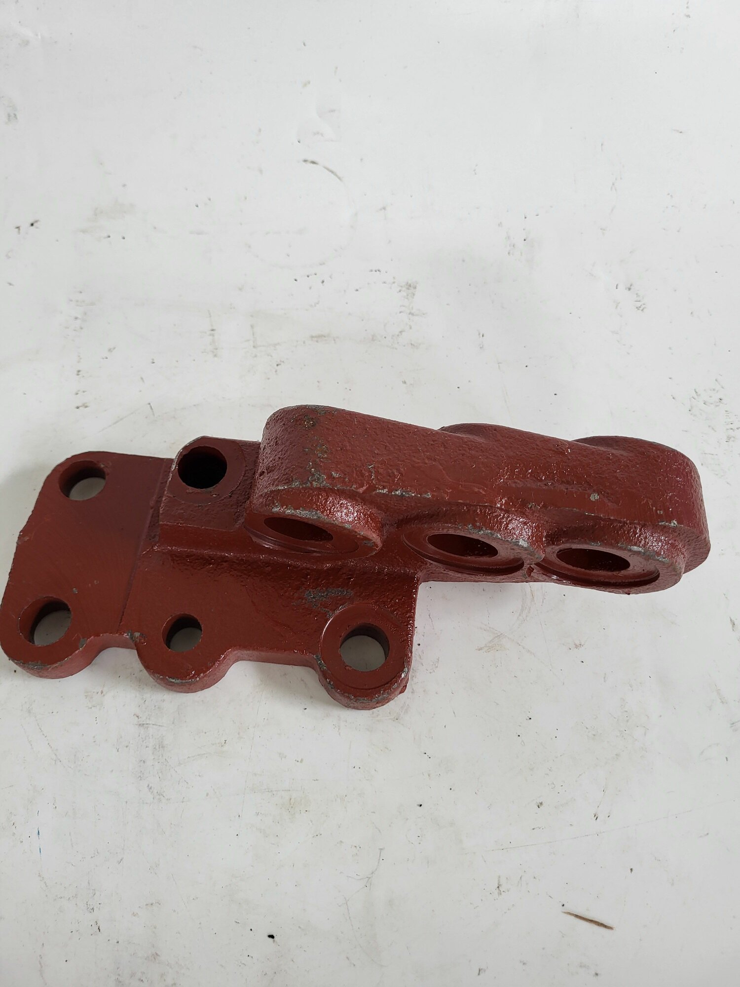 Кронштейн МТЗ моста переднего цилиндра ЦС-50 (старого образца) арт. Ф82-2301021