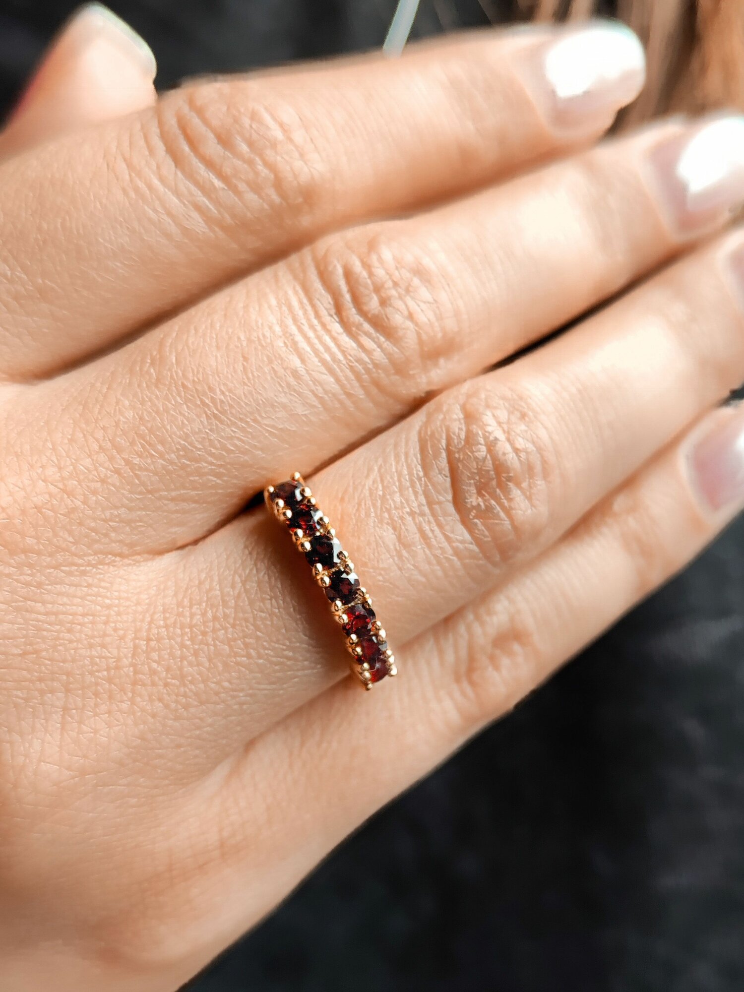 Кольцо дорожка, тонкое, серебро, 925 проба, гранат