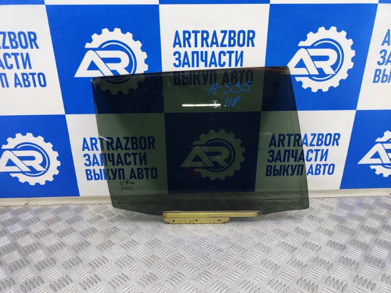 Б/У Стекло двери задней правой Geely Mk Cross / Джили Mk Кросс 1.5 MR479QA 94 Л.С. 2011