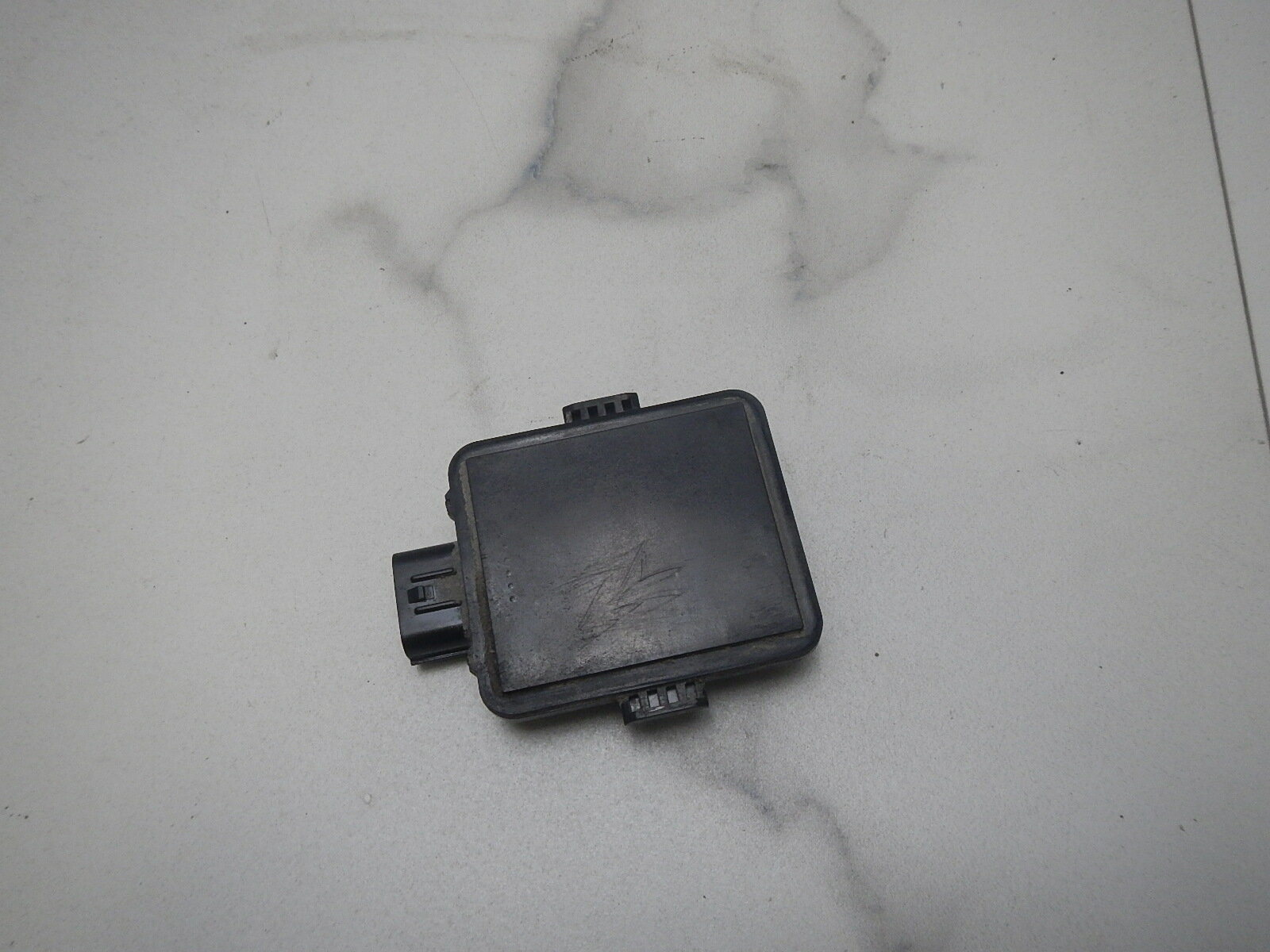 Б/У Блок электронный, Omoda (Омода)-C5 (22-) OMODA C5 (22-) датчик слепых зон Царапины. 628232 OMODA арт. 704001267AA