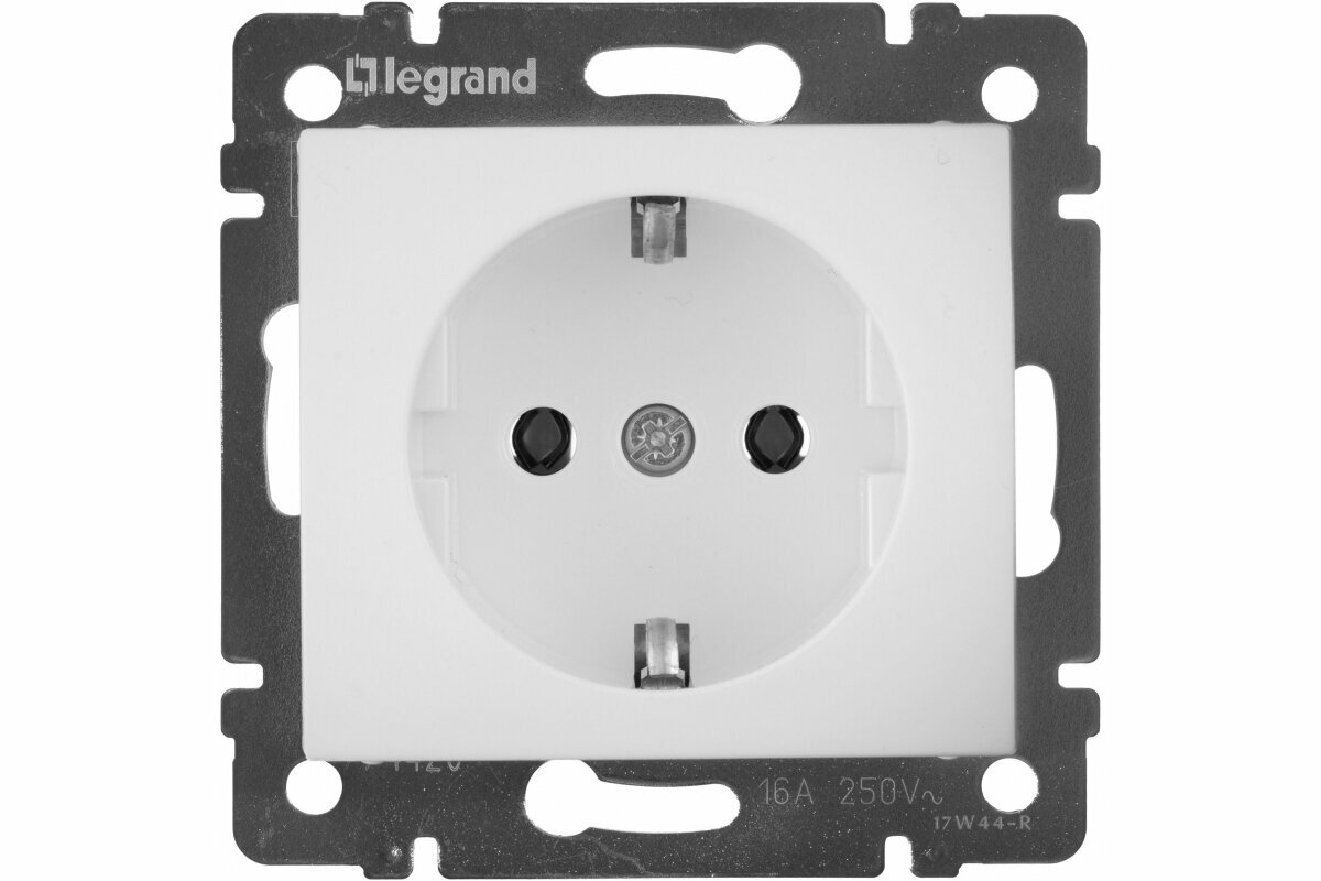 Механизм розетки Legrand Valena 1-полюсный с заземлением белый, 774420