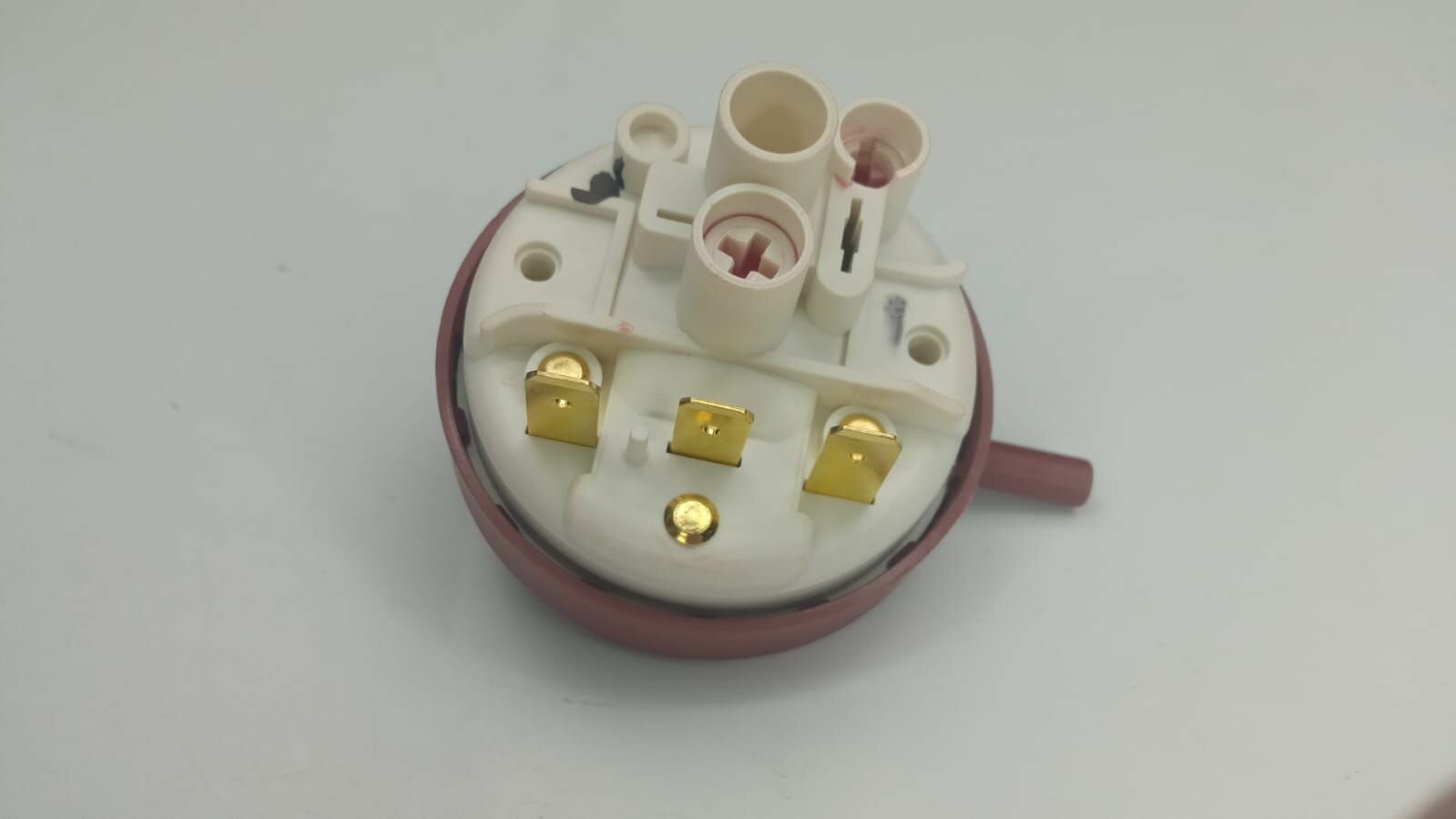 Датчик уровня воды (прессостат) для посудомоечной машины Midea (Мидеа)