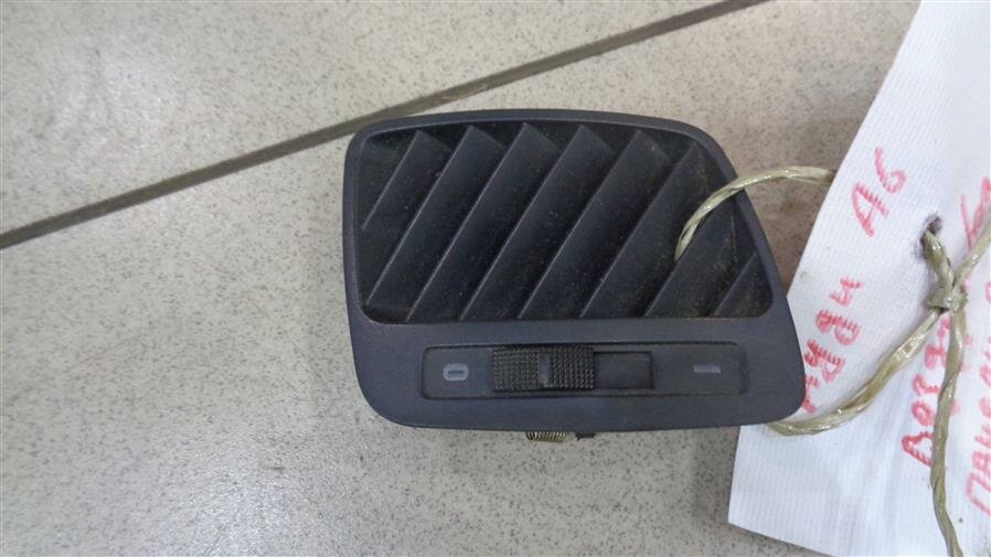 Дефлектор воздушный левый от Audi A6 C5 1997-2004