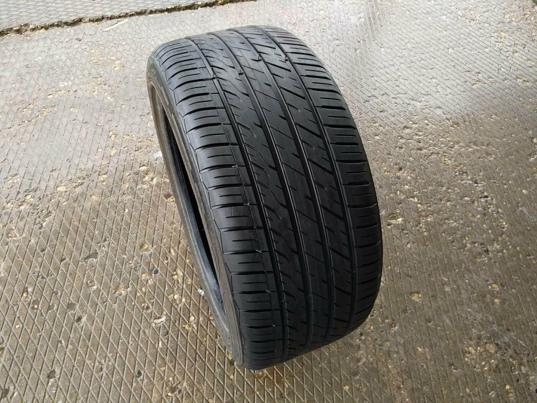 Шины ARROYO GRAND SPORT A/S 255/40 R18 99W БУ Летние Износ 20% арт.50773