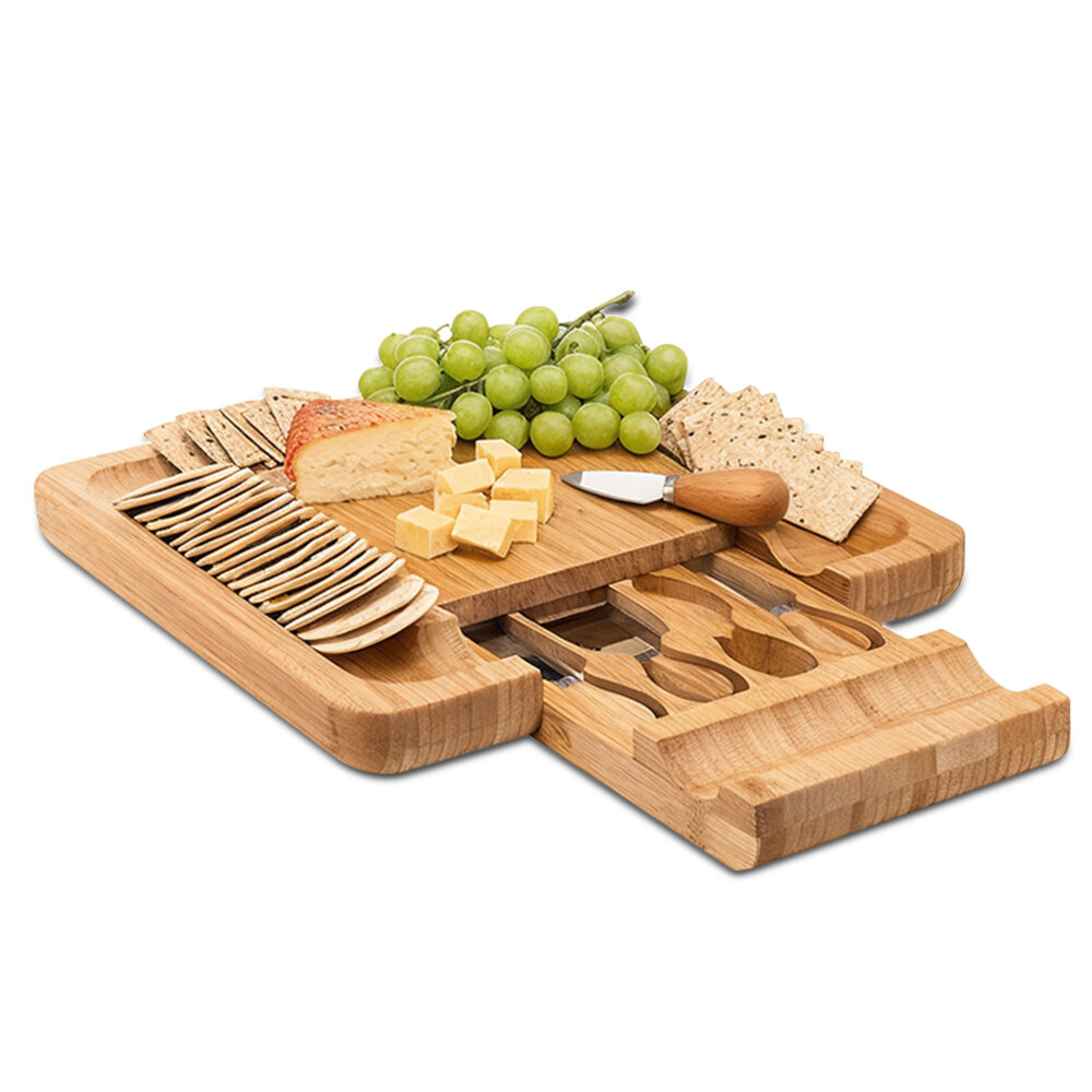 Подарочный набор досок для мясных деликатесов с 4 ножами для сыра. Большие квадратные бамбуковые доски для сыра со скрытой перегородкой для ящика для посуды. Хранение продуктов. Сырное ассорти для подарка на вечеринку.
