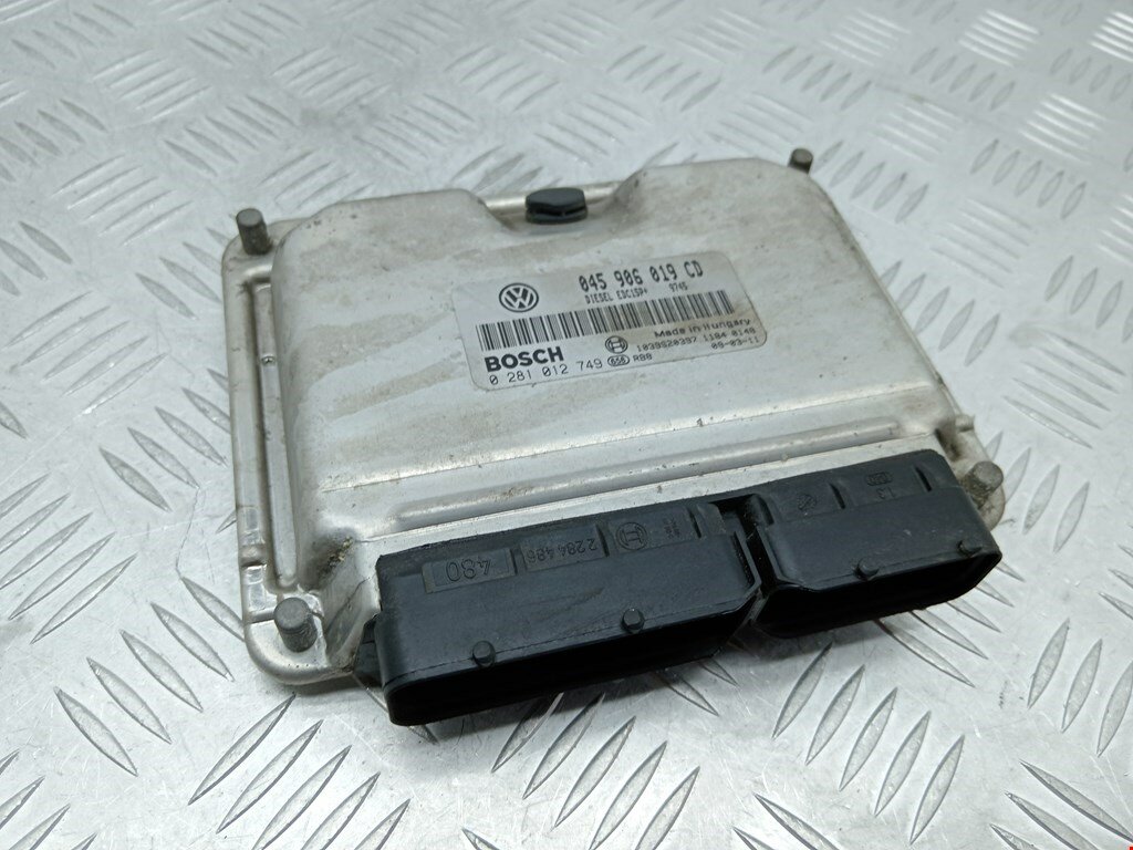 Блок управления двигателем Skoda Fabia 2 (5J) 045906019CD арт. 1824798