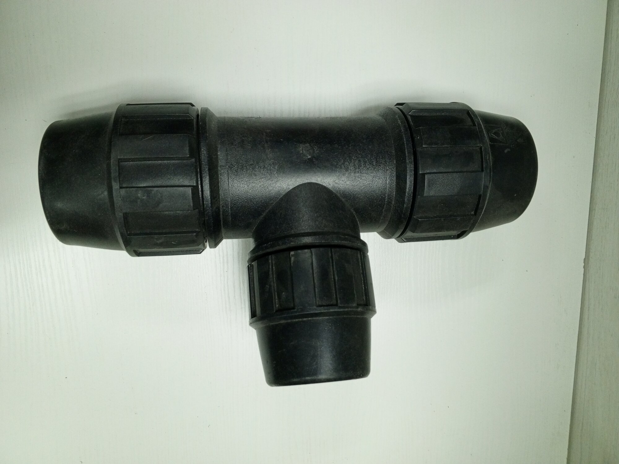 Тройник компрессионный ПНД 63/50/63 переходной