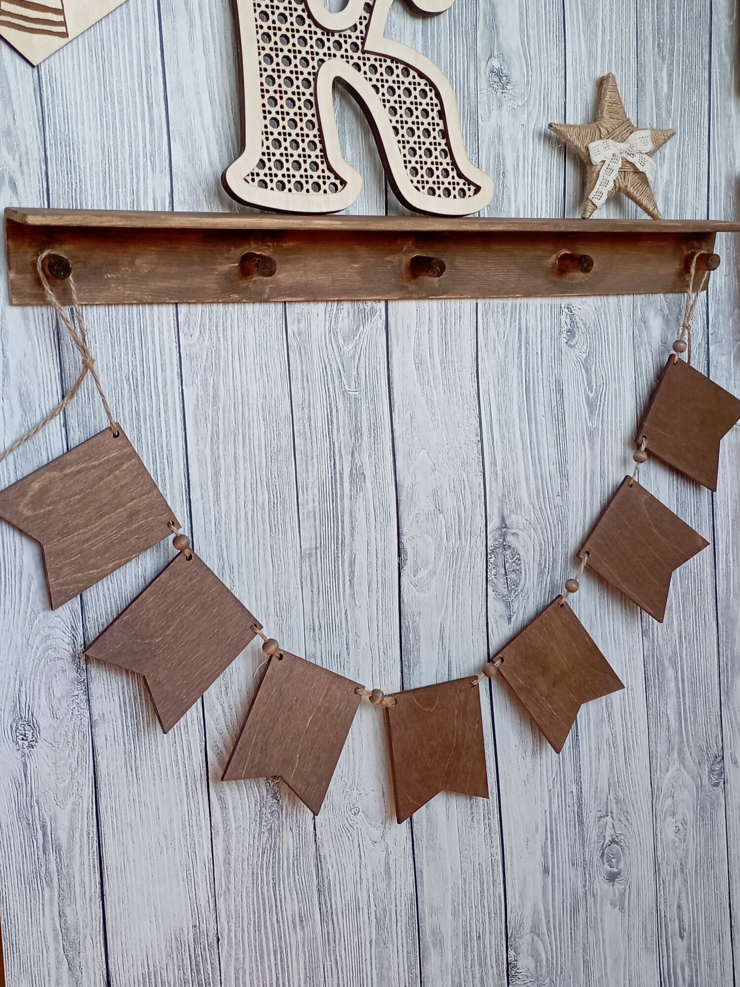 Деревянные флажки растяжка