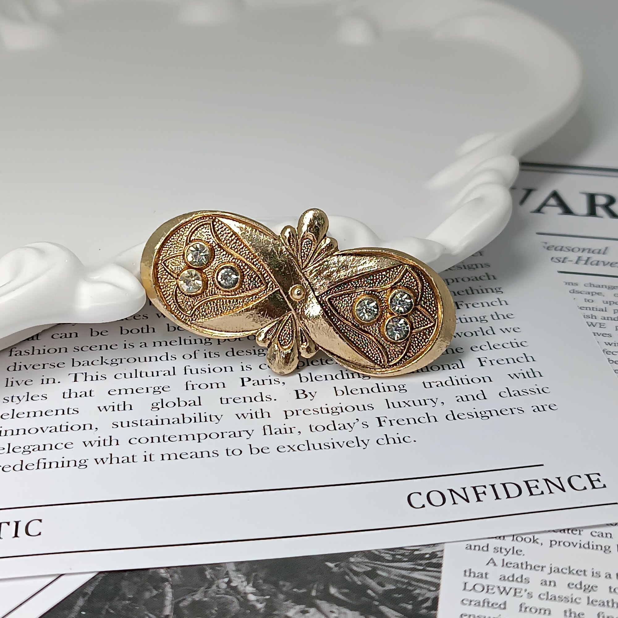 Советская винтажная брошь, производство Рекорд