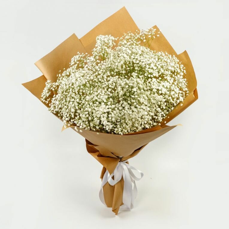 Букет СоюзЦветТорг "Белая дымка", гипсофила, высота 45 см, 15 цветов, крафт-бумага