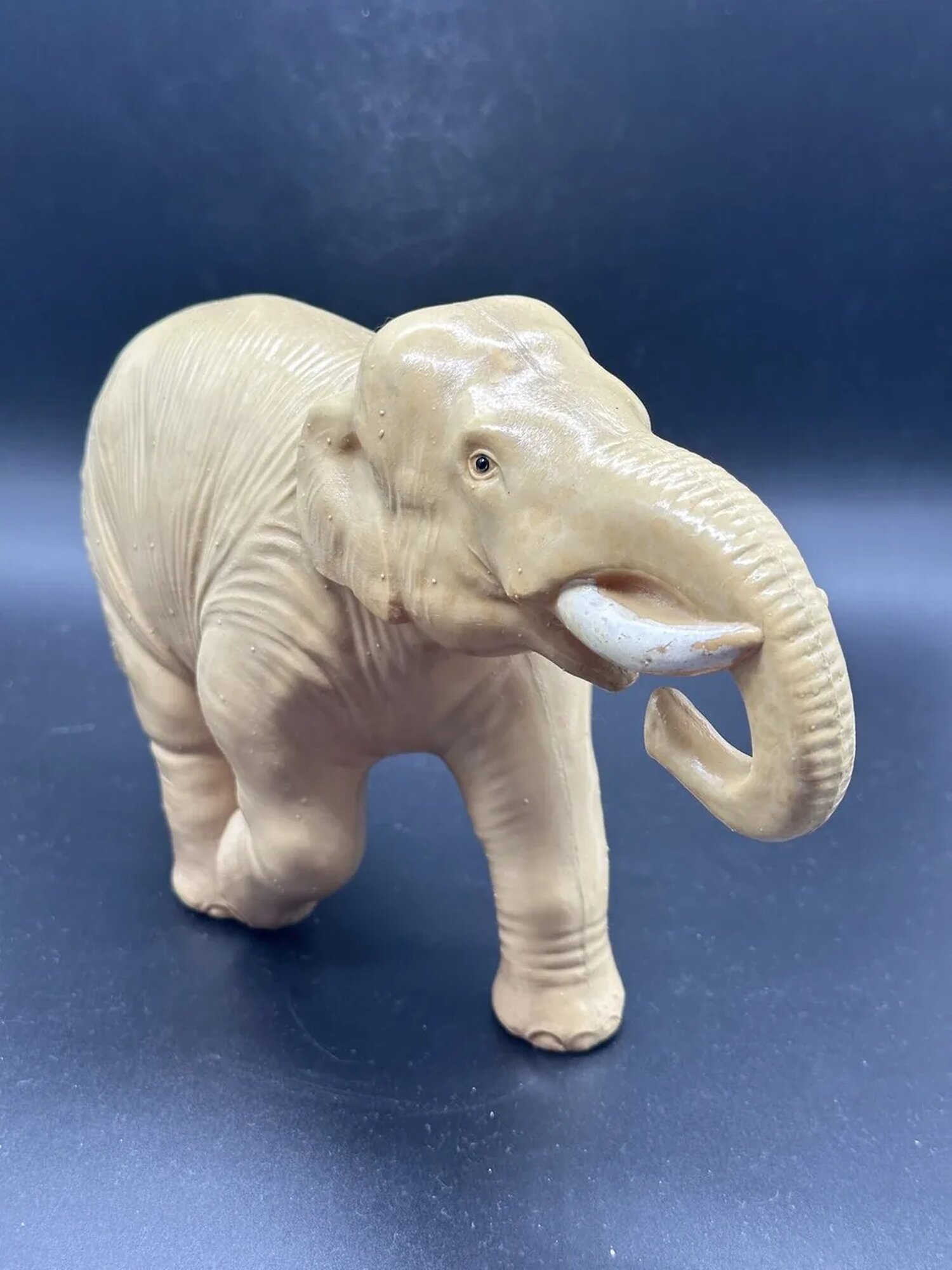 Игрушка Слон охтален целуллойд коллекционный 25 см 1950 годы Редчайший