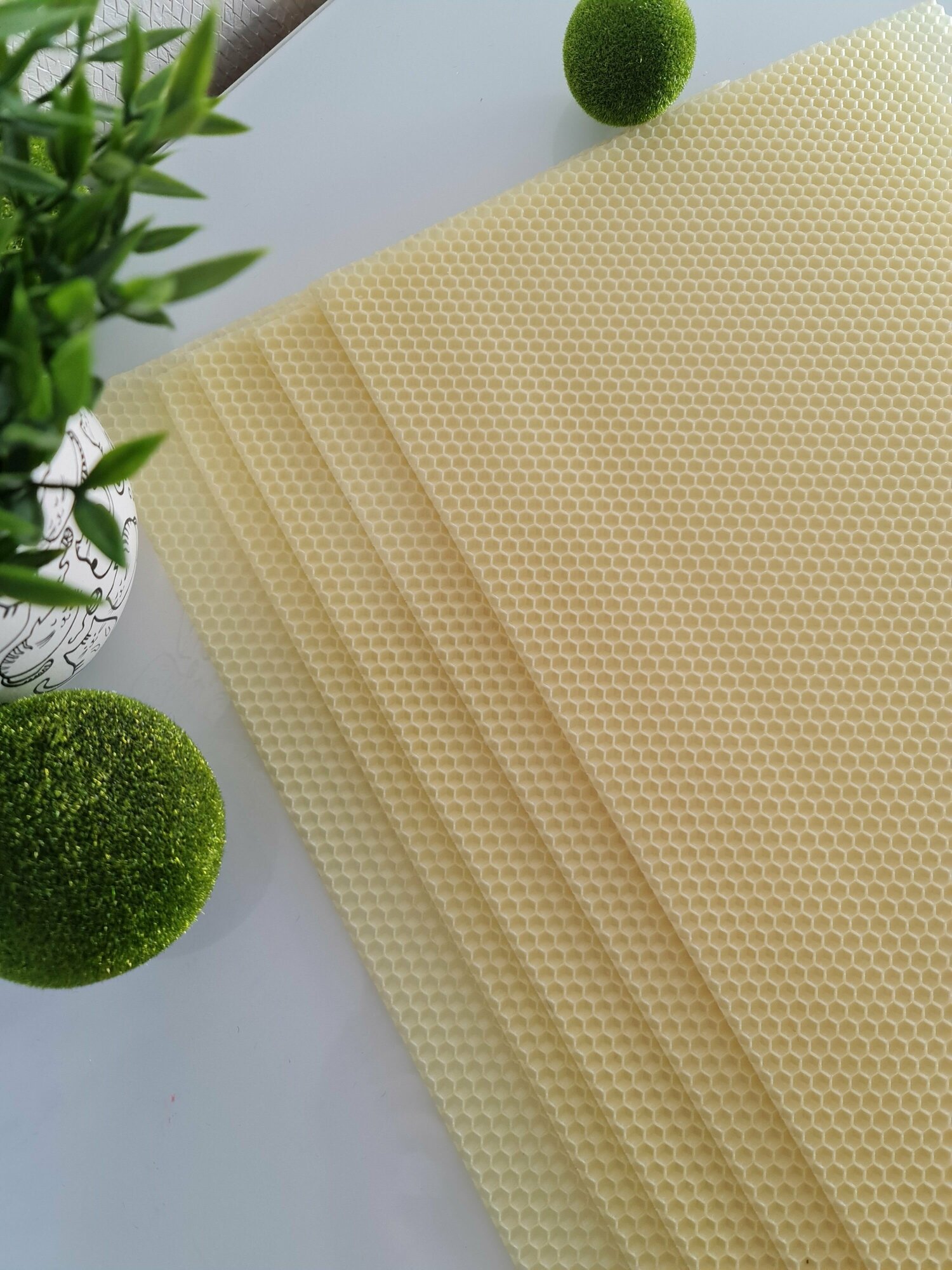 Набор вощины для создания свечей 1 кг цвета Сгущенное молоко, Большой формат (40х26см)