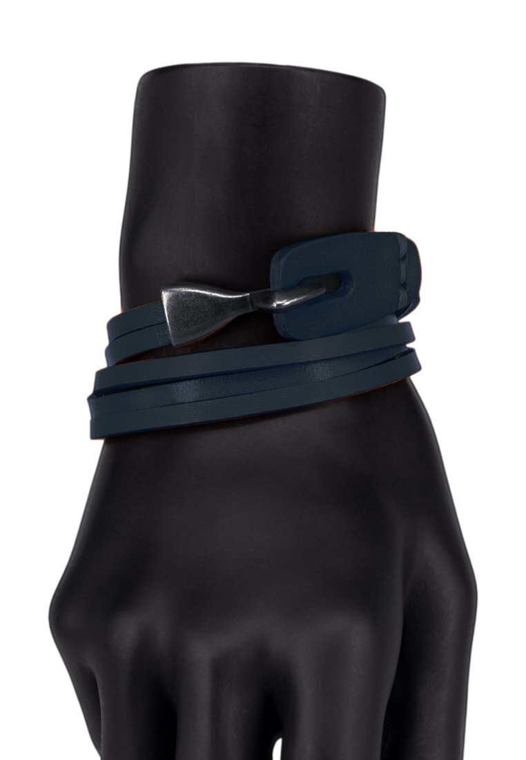 Плетеный браслет