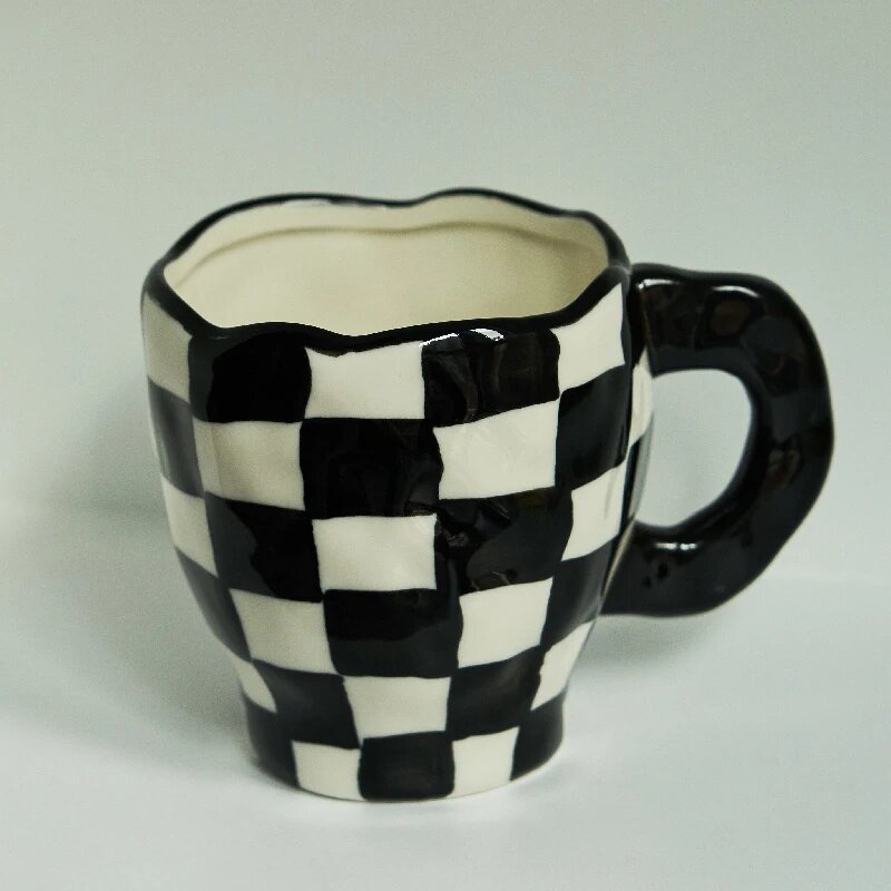 Керамическая кружка с ручной росписью Черный, Mug E