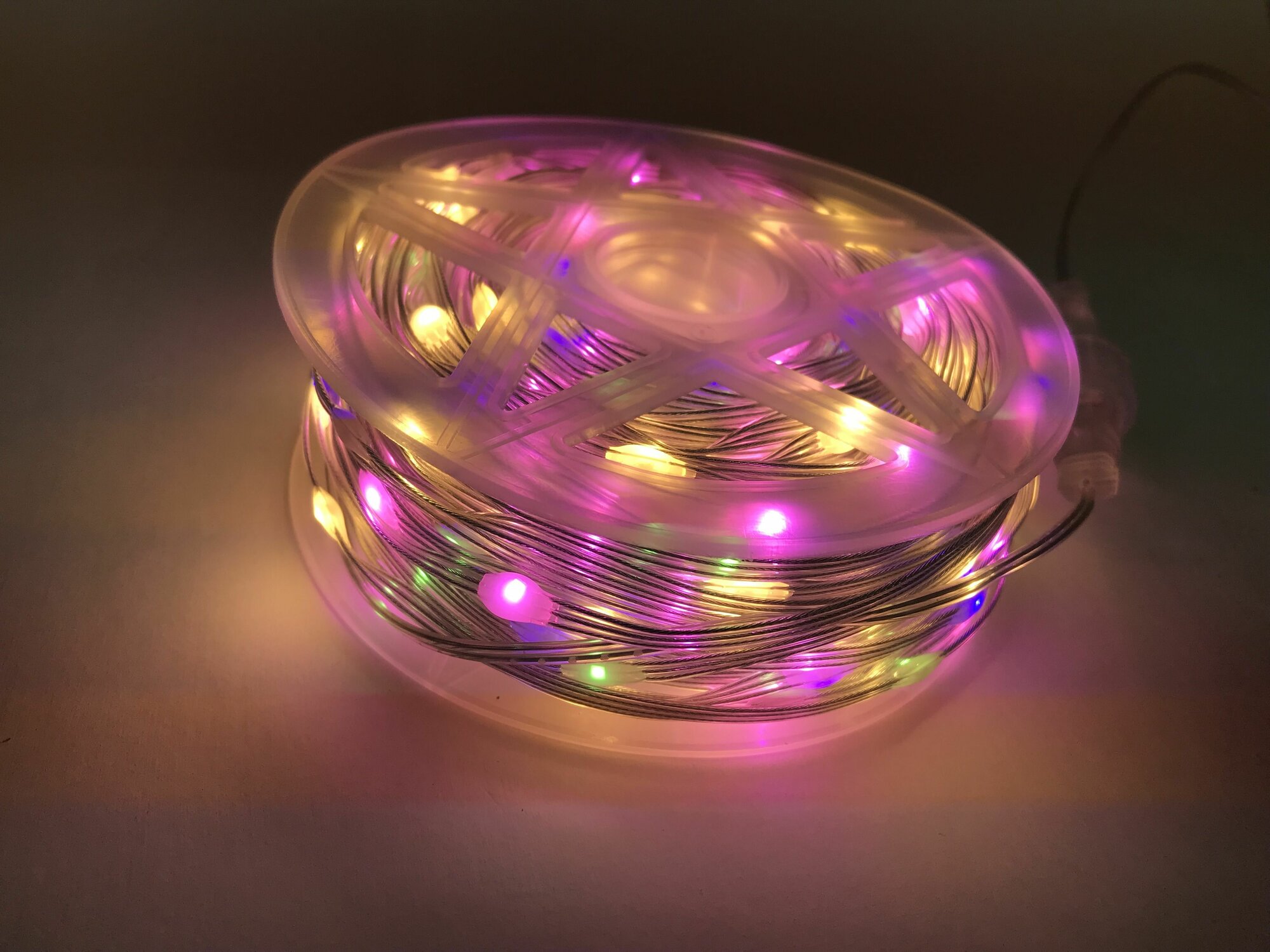 Светодиодная гирлянда шнур (нить). 220В. Длина 40 метров. Цвет свечения: RGB. IP65