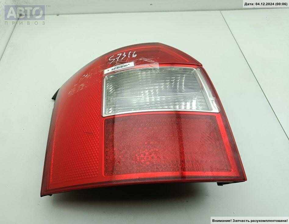 Фонарь задний левый Audi A4 B6 (2001-2004)