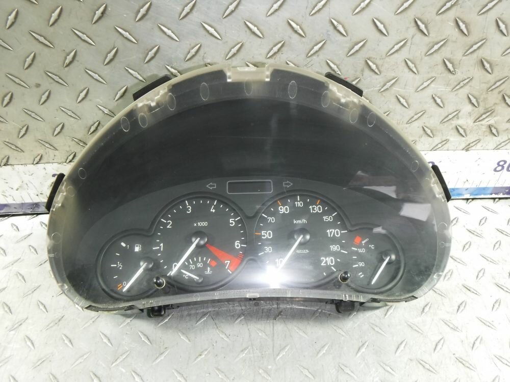 Панель приборов Peugeot 206 6106ET