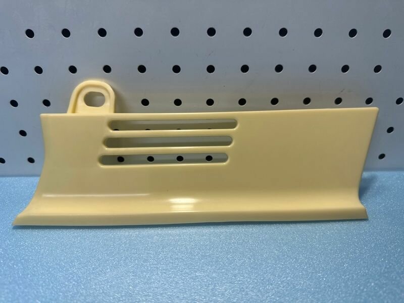 Крышка решетки радиатора SCANIA P R G 6 серия левая (скания)