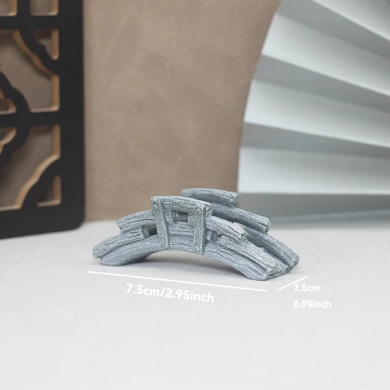 Статуэтка рыбак из камня bridge A