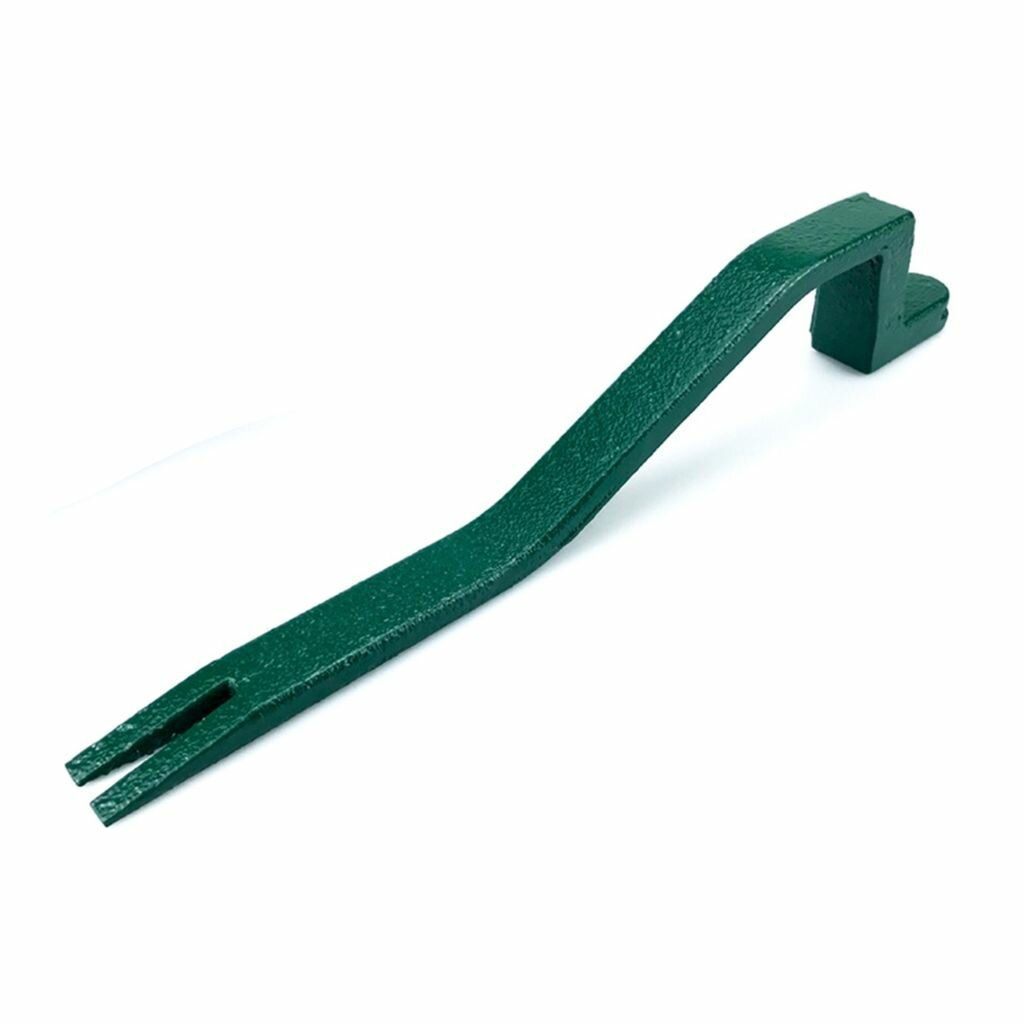 Съемник гвоздей для домашнего декора с помощью лома