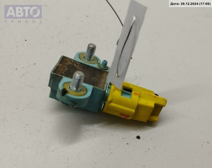 Датчик удара (Airbag) Audi A6 C6 (2004-2011)