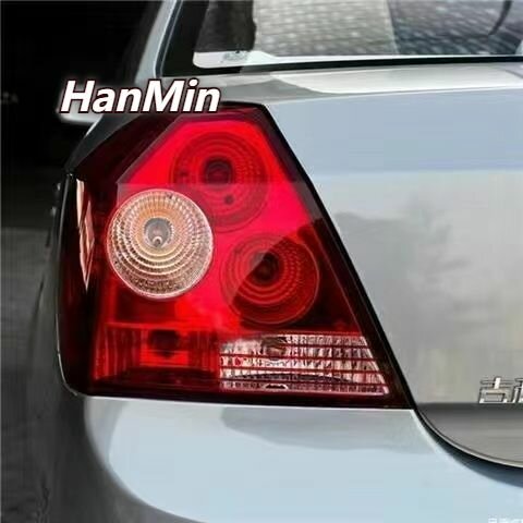 Задний фонарь автомобильный