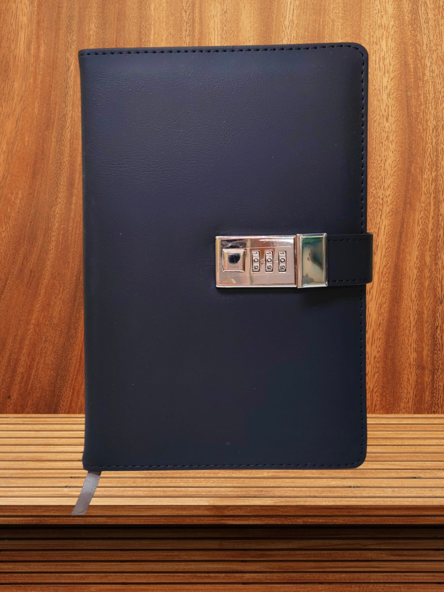 Подарок на 23 февраля. Блокнот с кодовым замком