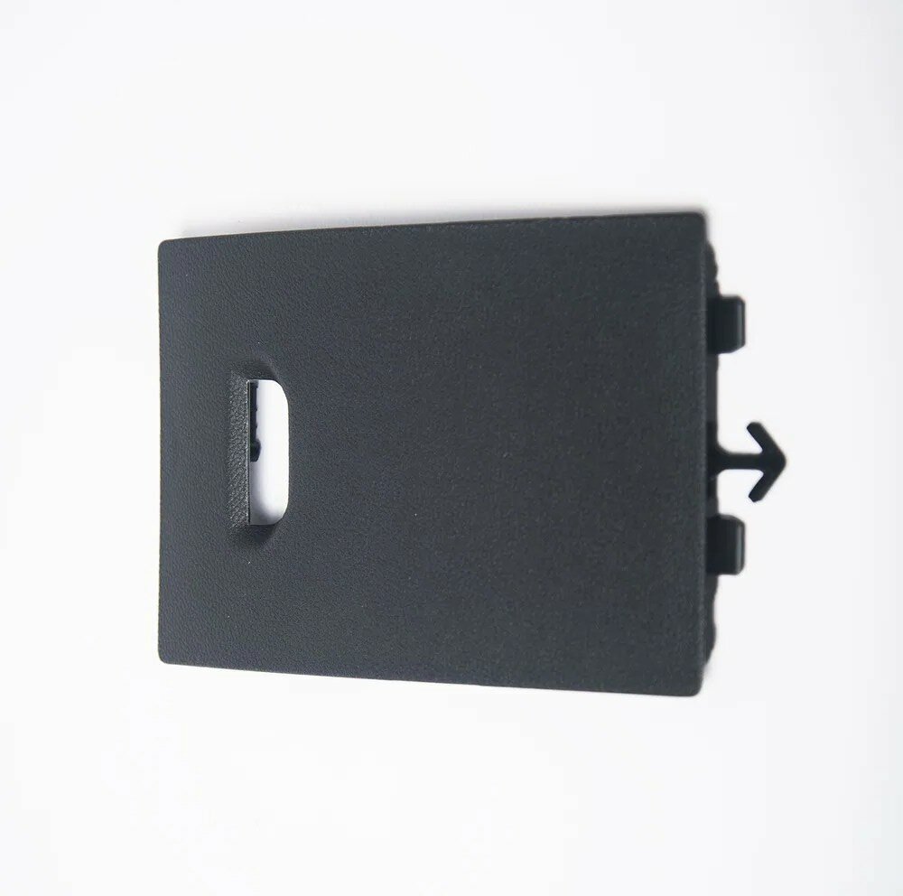 Крышка блока предохранителей Рено Аркана, Рено Дастер