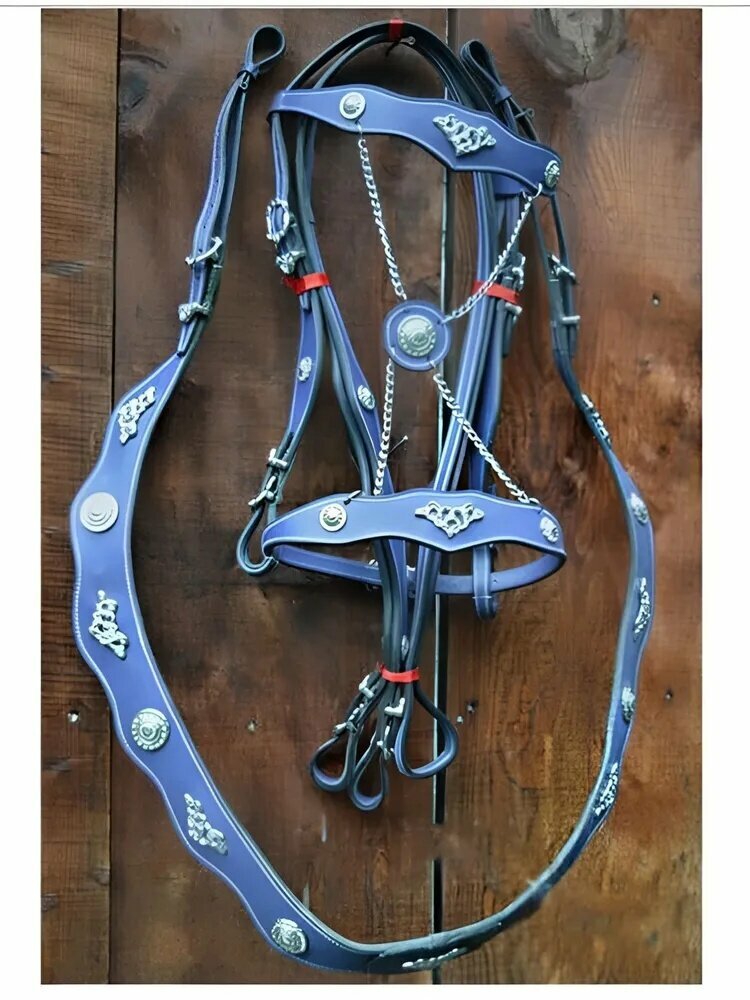 Кожаная уздечка металлический чехол для уздечки
