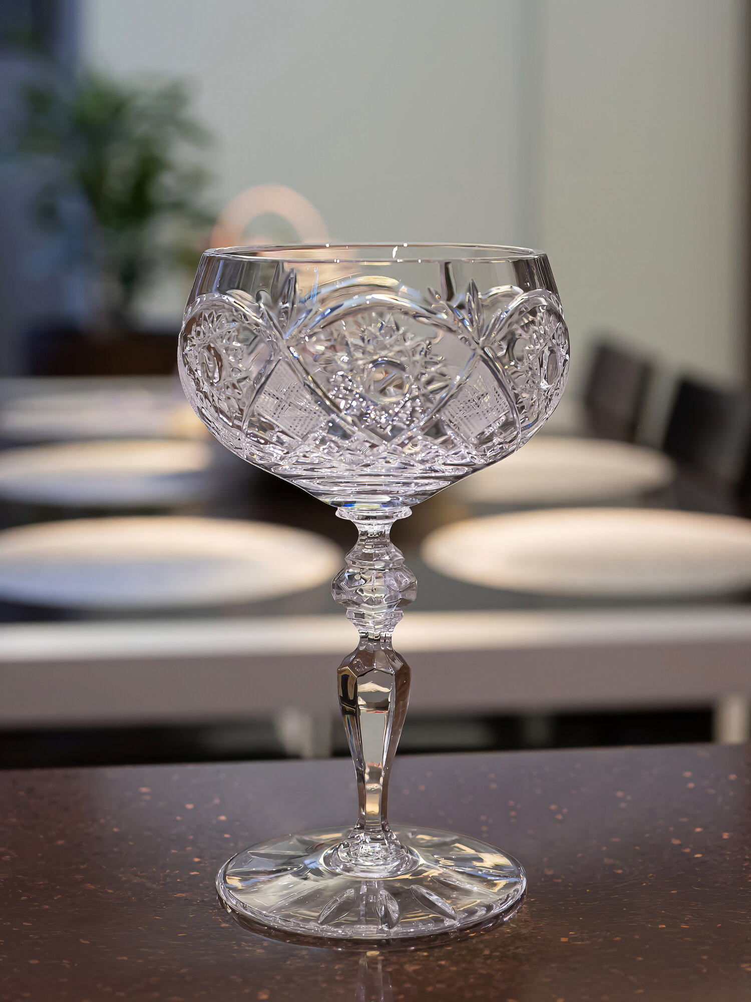 Ваза хрустальная на ножке для варенья, для подачи и сервировки, высота 22 см диаметр 13.6 см, Неман 1000/26, 9331/1