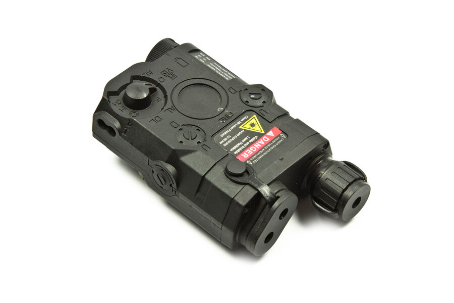 Бокс под аккумулятор ZC Airsoft в виде AN/PEQ-15 BK (M-258BK)