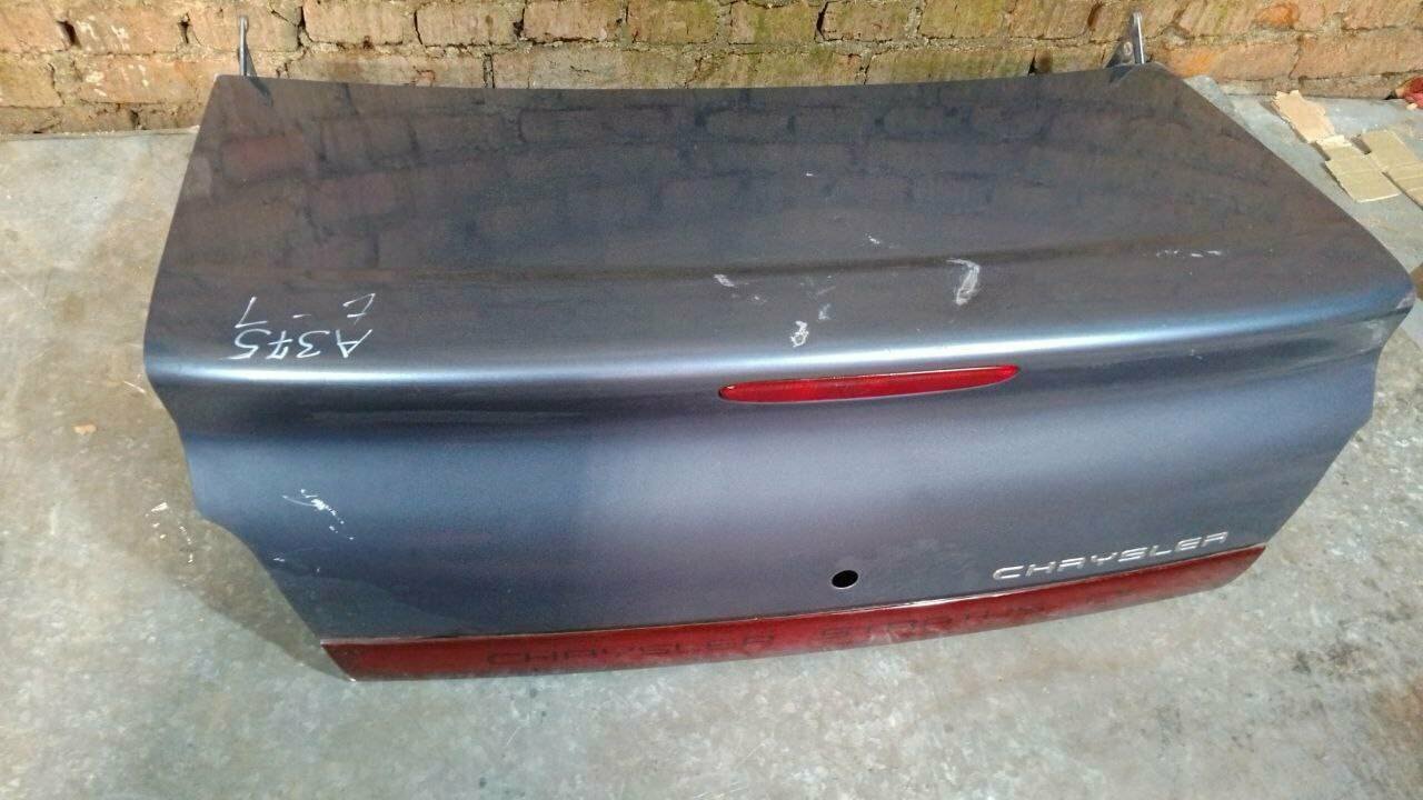 Крышка багажника Chrysler Stratus 1999