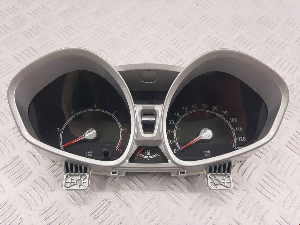 Панель приборная (щиток приборов) Ford Fiesta 6 8A6T10849HC арт. 721737