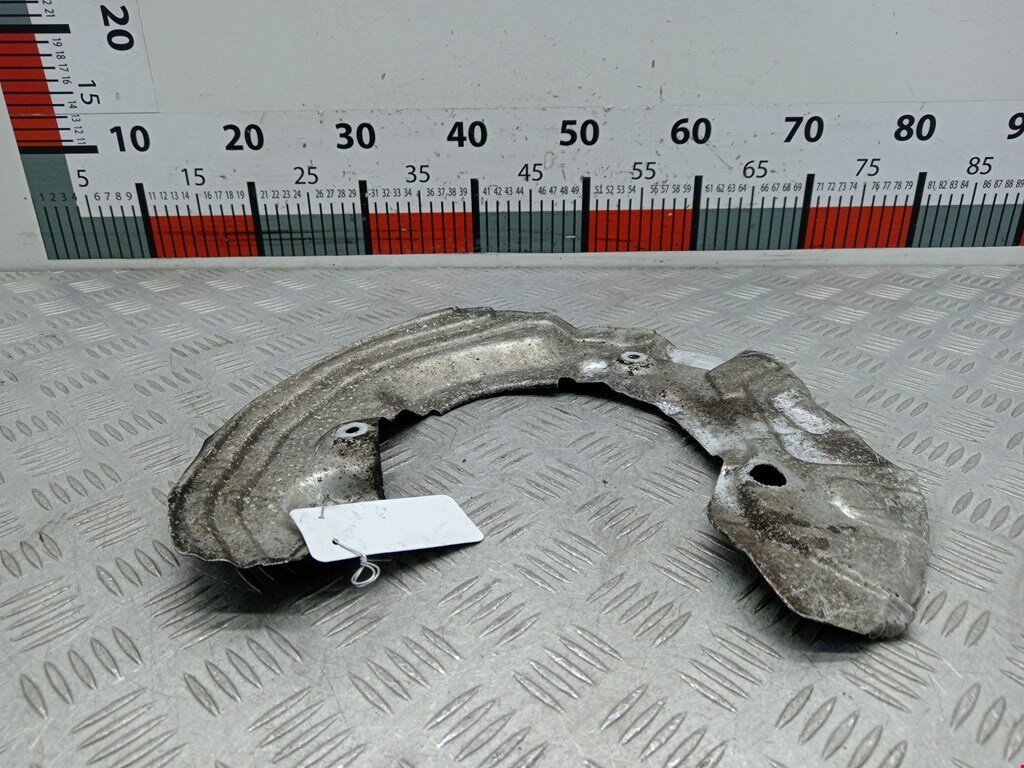 Кожух защитный тормозного диска BMW 3-Series (E90/E91/E92/E93) 34116780215 арт. 2091709