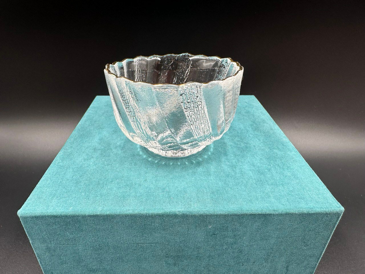 Пиала для чая стеклянная с золотым ободком"Ледяное кружево", 70мл.