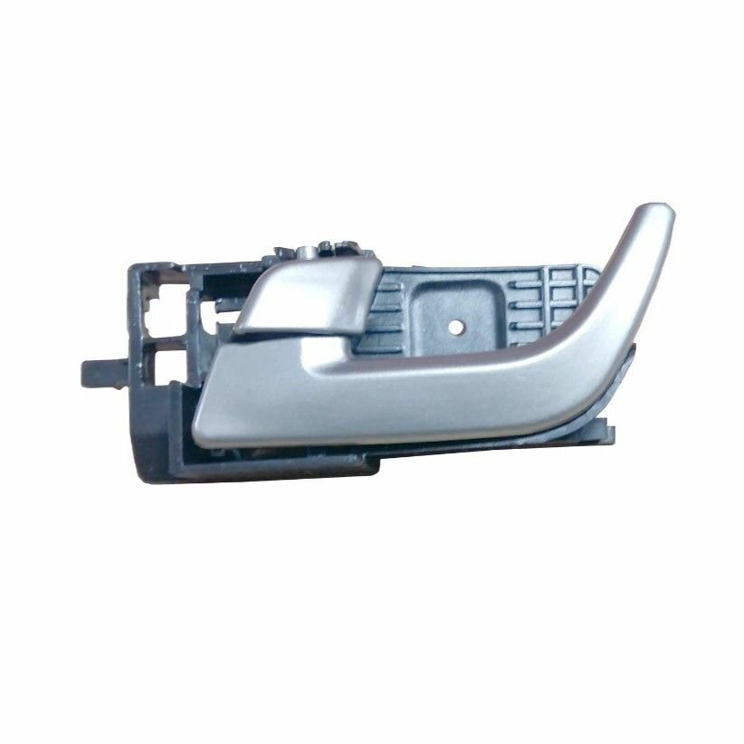 Ручка двери внутренняя левая передняя / задняя Geely EMGRAND (1068002029)