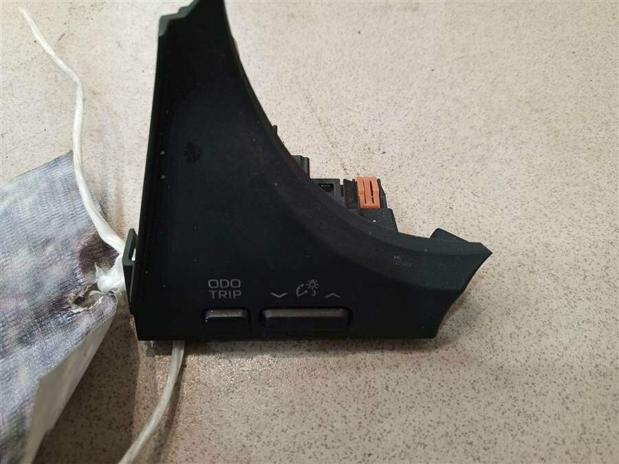 Блок кнопок от Toyota Camry XV70 2017>