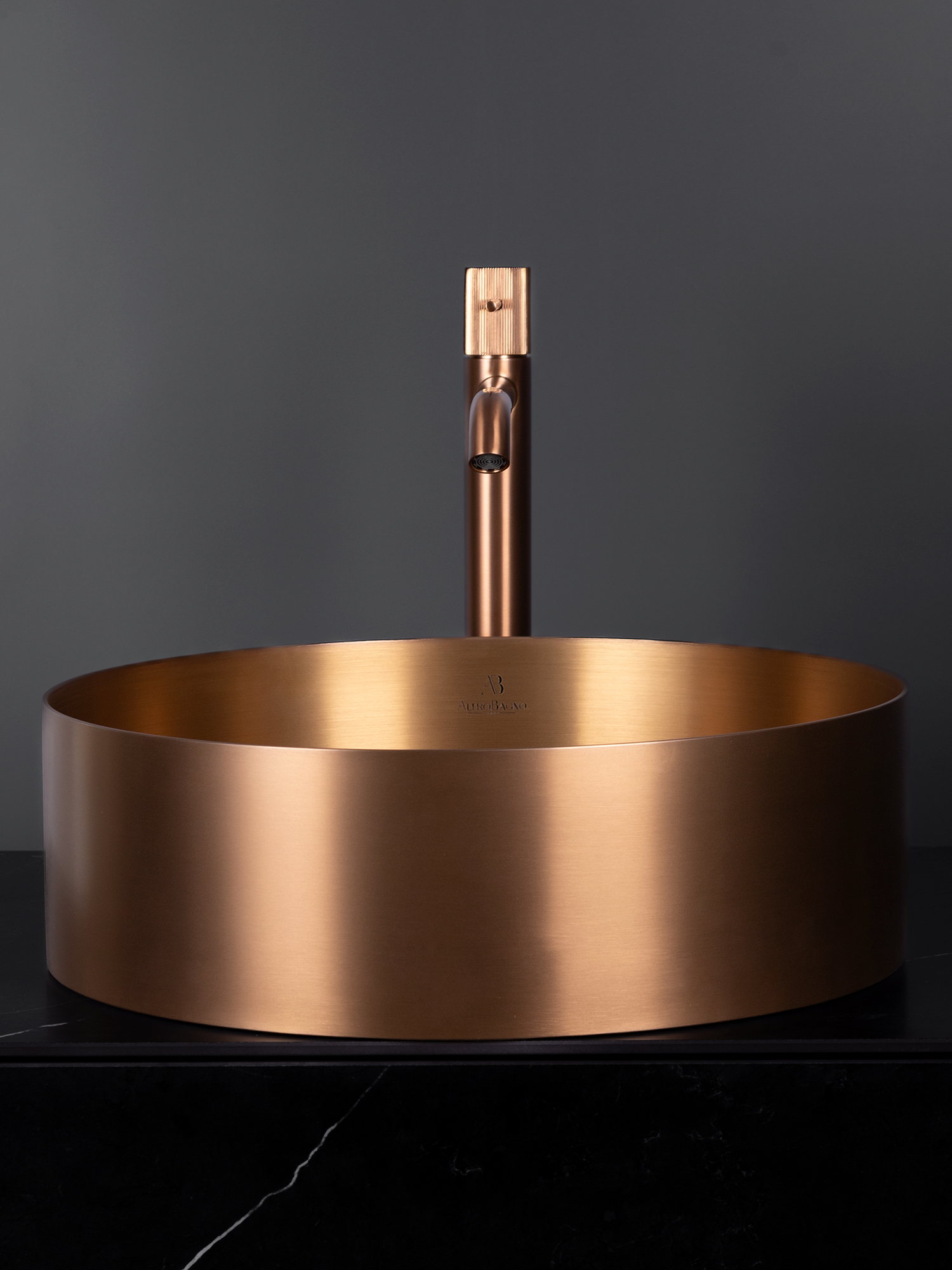 Раковина накладная AltroBagno Luna 001003 RaSp, в ванную накладная на столешницу из нержавеющей стали, матовая медь