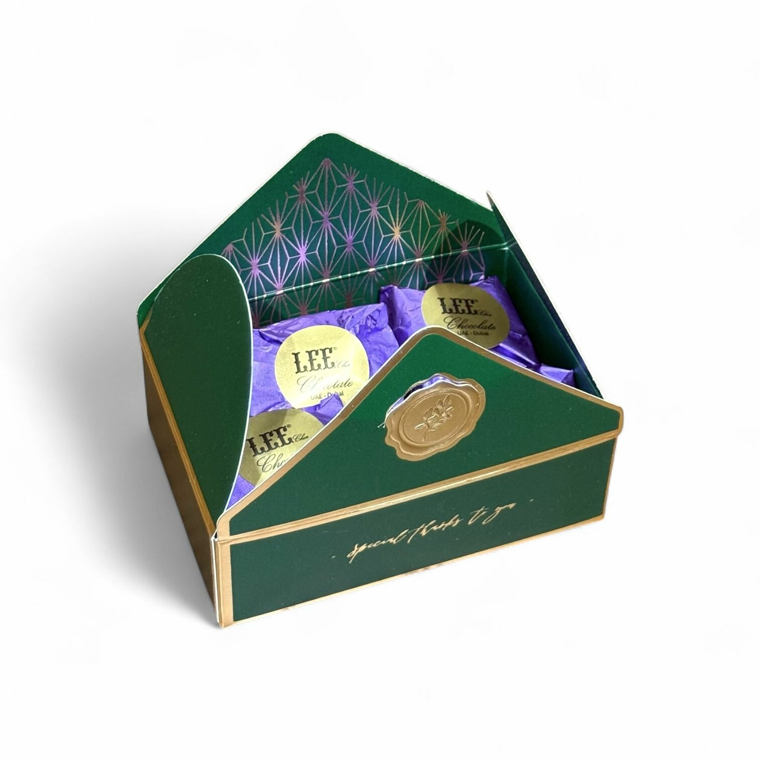 Дубайский шоколад "конфеты" с цельной фисташкой "KUNAFA" от бренда LEE Chocolate 100 гр, 4 шт.