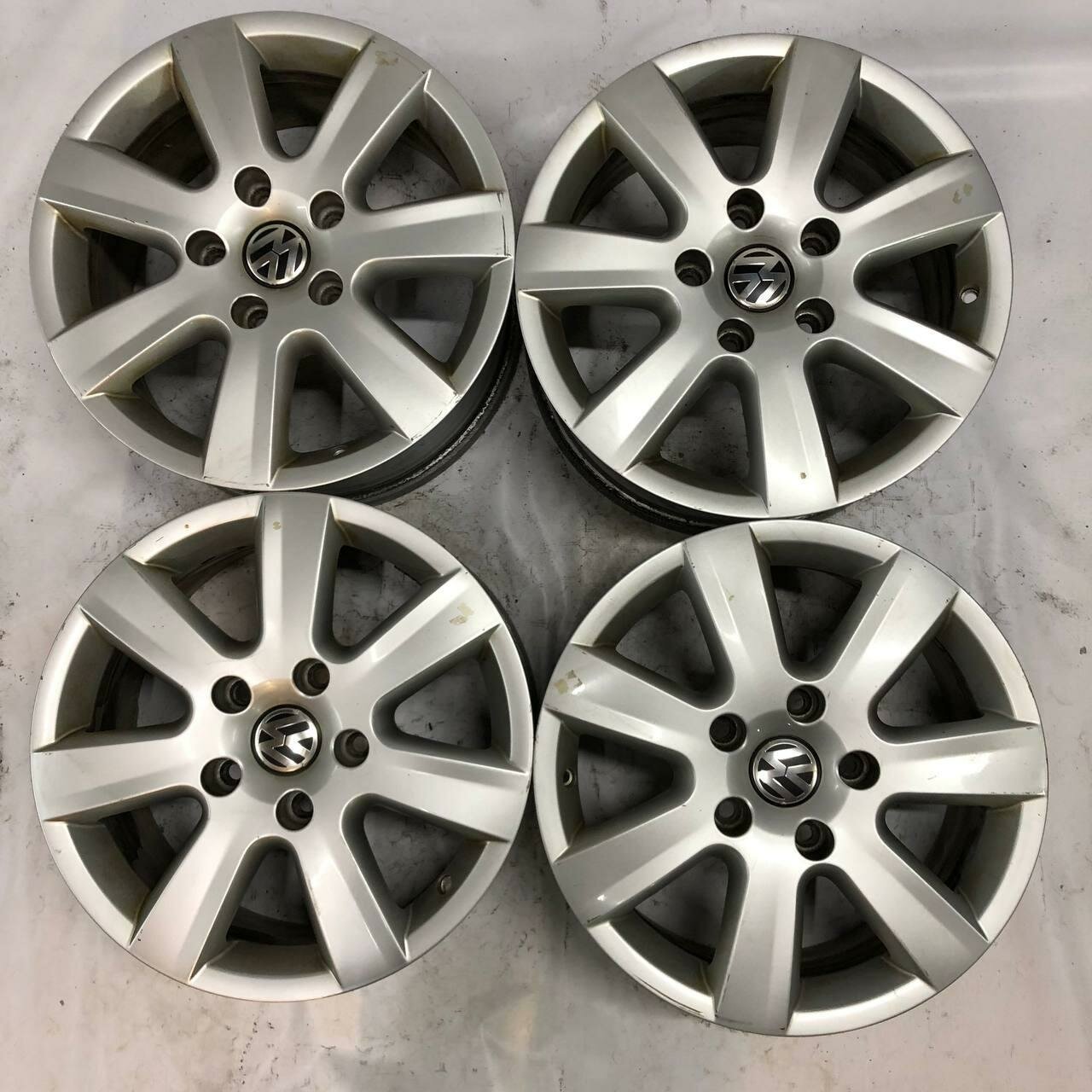 Колесные диски Volkswagen 17x7.5 PCD 5x130 D71.1 ET50 (оригинал)