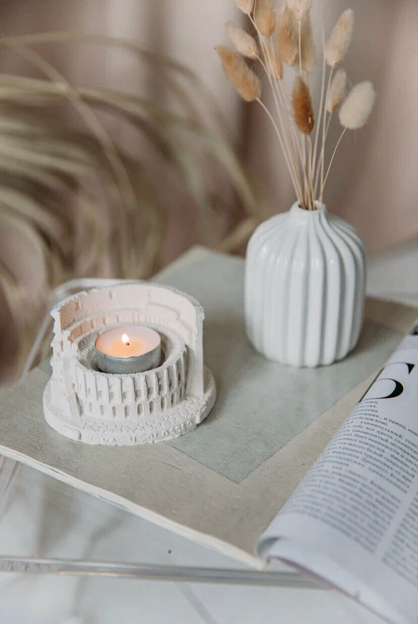 Интерьерный подсвечник Marbel Candles "Колизей", ручная работа, со свечой, 6 см.