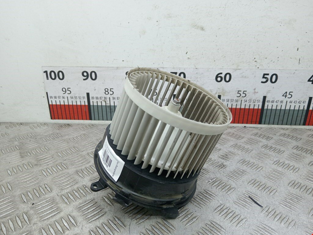 Моторчик печки (вентилятор отопителя) Nissan Qashqai+2 27225ET10B арт. 2261638