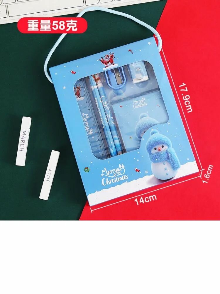 Рождественский набор канцелярских принадлежностей