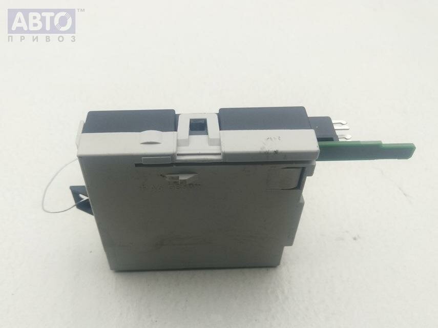 Блок управления двери передней левой Ford Focus 2 (2004-2010)